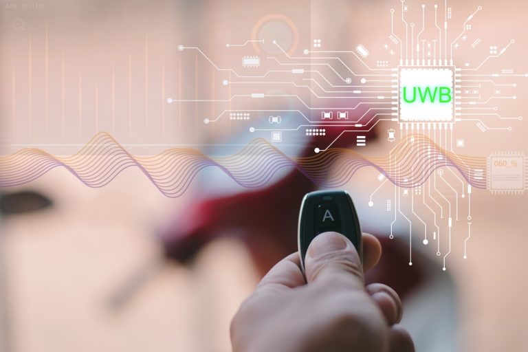 Ceva-Waves UWB for Precision Tracking